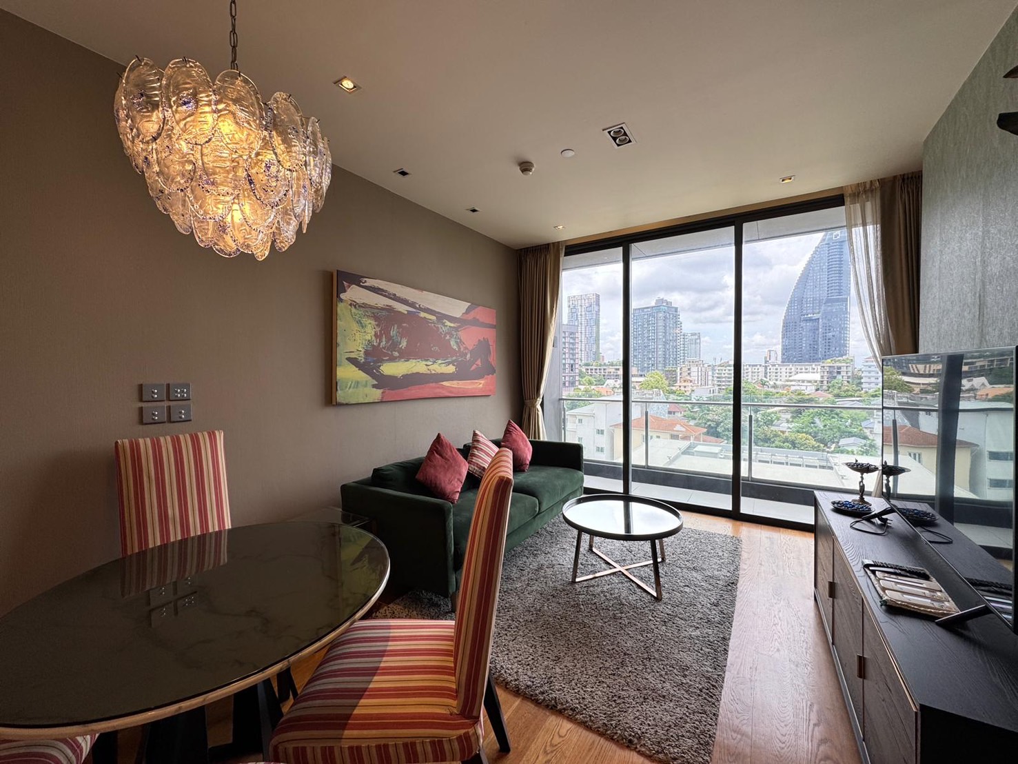 Beatniq Sukhumvit 32 - Amber International